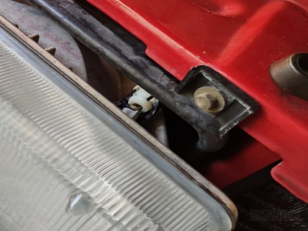 SKANDIX - Technische Infos: Umrüstung Scheinwerfer (USA Version)